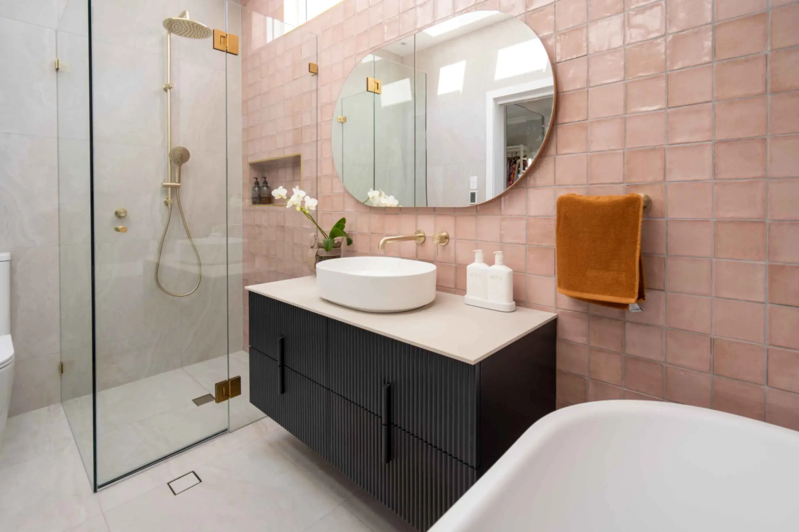 Standard shower size in Australia: common dimensions, layouts and cost ...